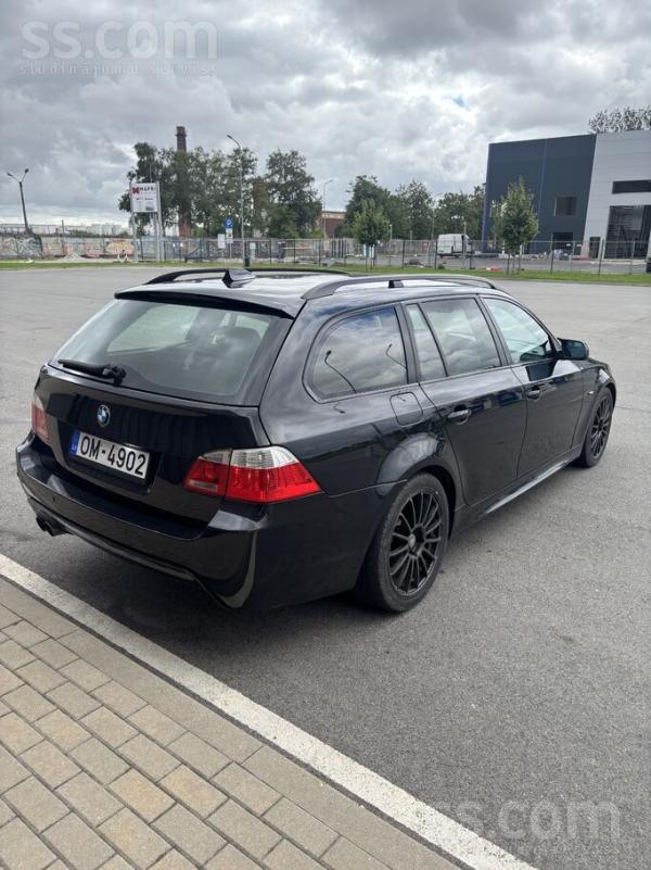 Melns BMW 530 2004 Liepāja, ar dzinēja tilpumu 3.00 L un nobraukumu 418 tūkst. km par 3590 €, foto 5 vietnē AUTOMOTO.COM.LV