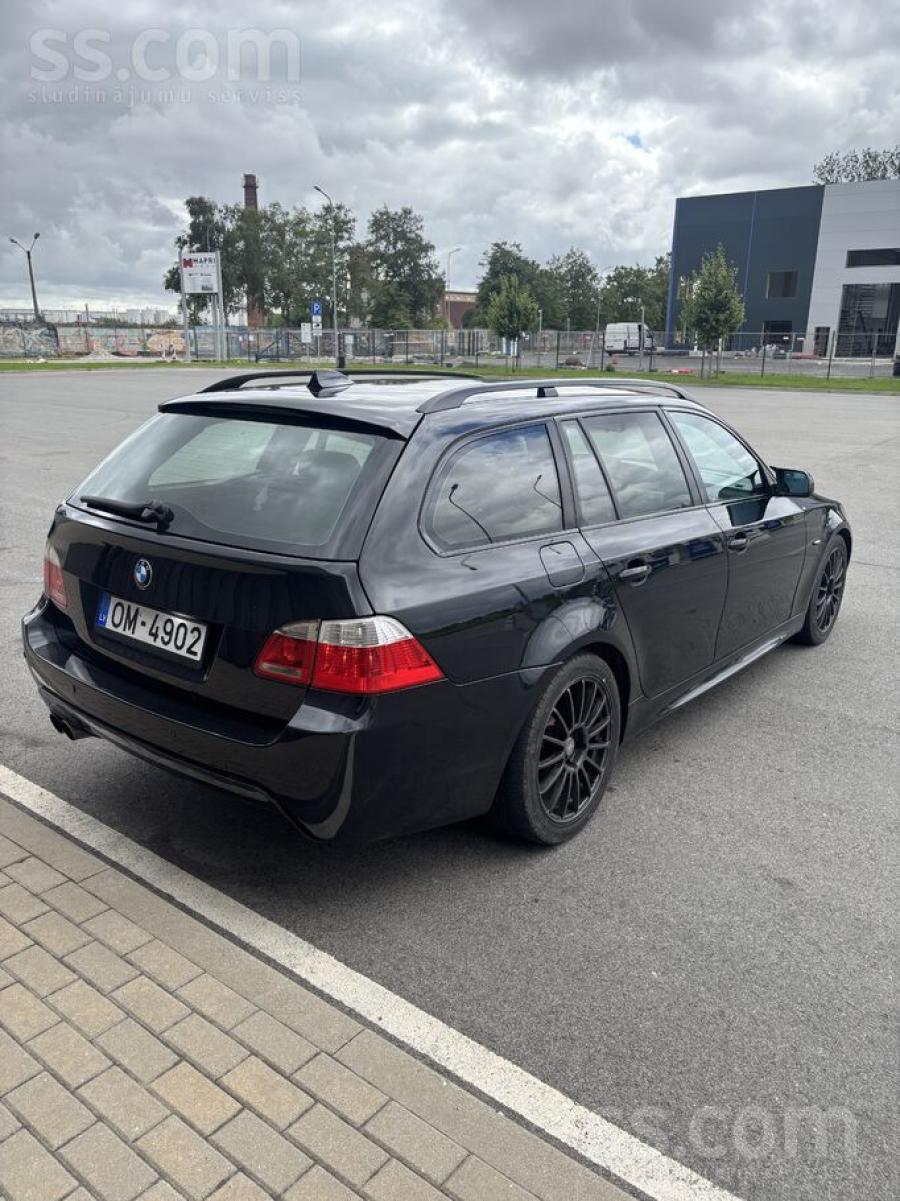 Melns BMW 530 2004 Liepāja, ar dzinēja tilpumu 3.00 L un nobraukumu 418 tūkst. km par 3590 €, foto 6 vietnē AUTOMOTO.COM.LV