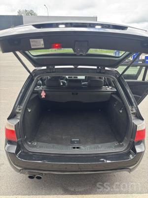 Melns BMW 530 2004 Liepāja, ar dzinēja tilpumu 3.00 L un nobraukumu 418 tūkst. km par 3590 €, foto 12 vietnē AUTOMOTO.COM.LV
