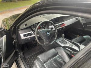 Melns BMW 530 2004 Kauņa, ar dzinēja tilpumu 3.00 L un nobraukumu 370 tūkst. km par 1500 €, foto 7 vietnē AUTOMOTO.COM.LV
