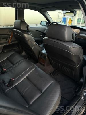 Black BMW 530 2004 in Liepaja, with an engine capacity of 3.00 L and mileage of 0 thousand km for 4650 €, photo 7 on AUTOMOTO.COM.LV