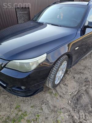 Black BMW 530 2004 in Talsi, with an engine capacity of 3.00 L and mileage of 345 thousand km for 4300 €, photo 6 on AUTOMOTO.COM.LV
