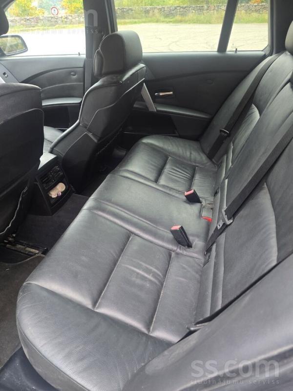 Melns BMW 530 2004 Talsi, ar dzinēja tilpumu 3.00 L un nobraukumu 345 tūkst. km par 4300 €, foto 9 vietnē AUTOMOTO.COM.LV