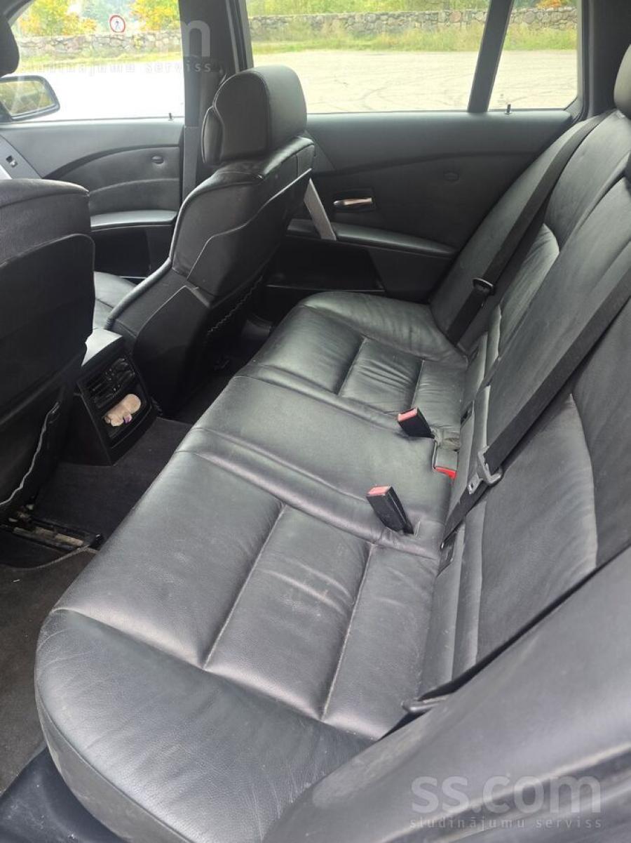 Black BMW 530 2004 in Talsi, with an engine capacity of 3.00 L and mileage of 345 thousand km for 4300 €, photo 9 on AUTOMOTO.COM.LV
