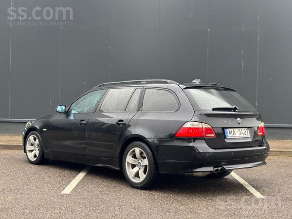 Black BMW 530 2005 in Riga, with an engine capacity of 2.50 L and mileage of 266 thousand km for 2950 €, photo 2 on AUTOMOTO.COM.LV
