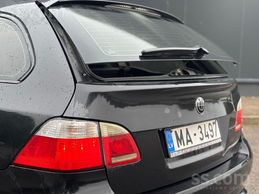 Black BMW 530 2005 in Riga, with an engine capacity of 2.50 L and mileage of 266 thousand km for 2950 €, photo 9 on AUTOMOTO.COM.LV