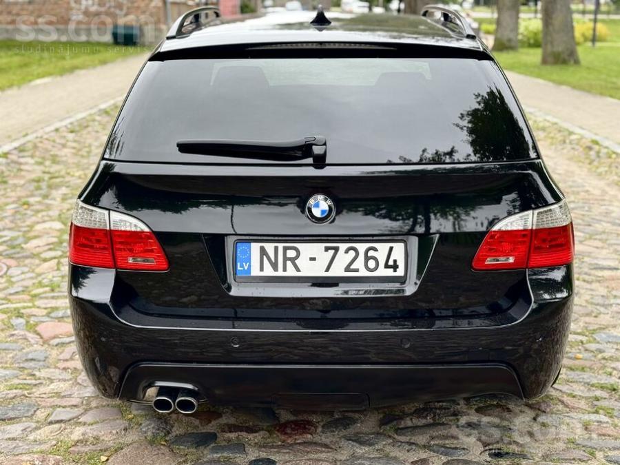 Black BMW 530 2005 in Jelgava, with an engine capacity of 3.00 L and mileage of 415 thousand km for 4700 €, photo 4 on AUTOMOTO.COM.LV