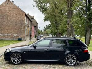 Black BMW 530 2005 in Jelgava, with an engine capacity of 3.00 L and mileage of 415 thousand km for 4700 €, photo 8 on AUTOMOTO.COM.LV