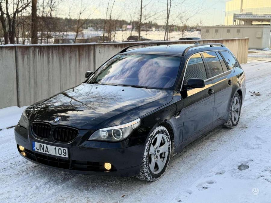 Melns BMW 530 2005 Viļņa, ar dzinēja tilpumu 2.99 L un nobraukumu 300 tūkst. km par 3350 €, foto 3 vietnē AUTOMOTO.COM.LV