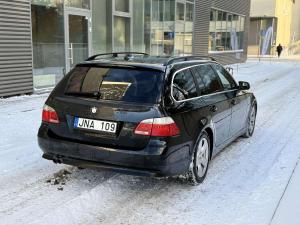 Melns BMW 530 2005 Viļņa, ar dzinēja tilpumu 2.99 L un nobraukumu 300 tūkst. km par 3350 €, foto 6 vietnē AUTOMOTO.COM.LV