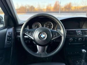 Melns BMW 530 2005 Viļņa, ar dzinēja tilpumu 2.99 L un nobraukumu 300 tūkst. km par 3350 €, foto 8 vietnē AUTOMOTO.COM.LV