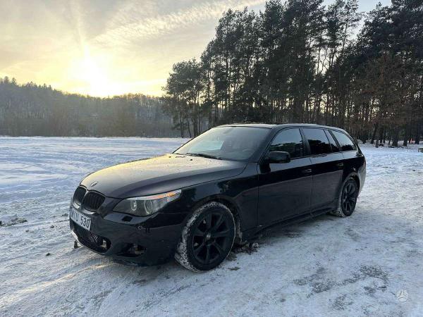 Black BMW 530 2005 in Kaunas, with an engine capacity of 2.99 L and mileage of 370 thousand km for 4000 €, photo 4 on AUTOMOTO.COM.LV