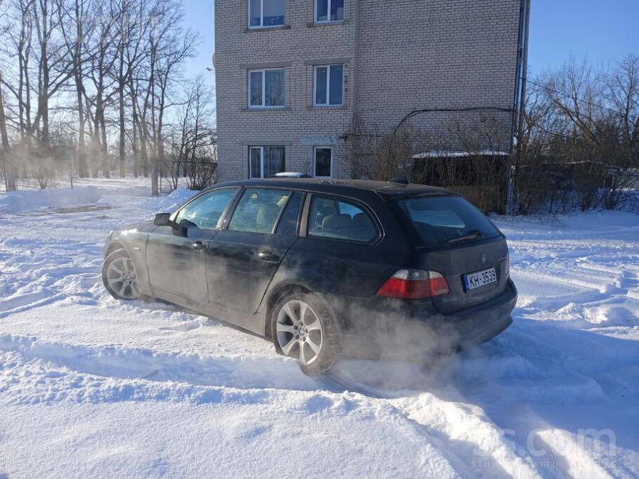 Black BMW 530 2005 in Bauska, with an engine capacity of 3.00 L and mileage of 287 thousand km for 2450 €, photo 2 on AUTOMOTO.COM.LV