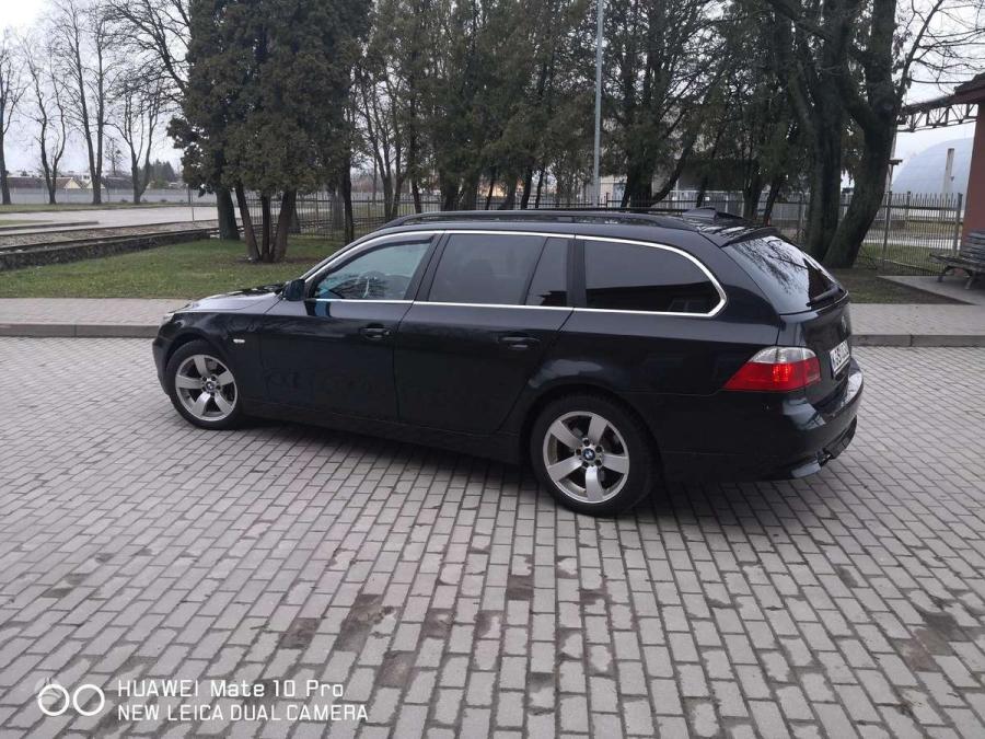 Black BMW 530 2005 in Marijampole, with an engine capacity of 2.99 L and mileage of 390 thousand km for 3599 €, photo 12 on AUTOMOTO.COM.LV