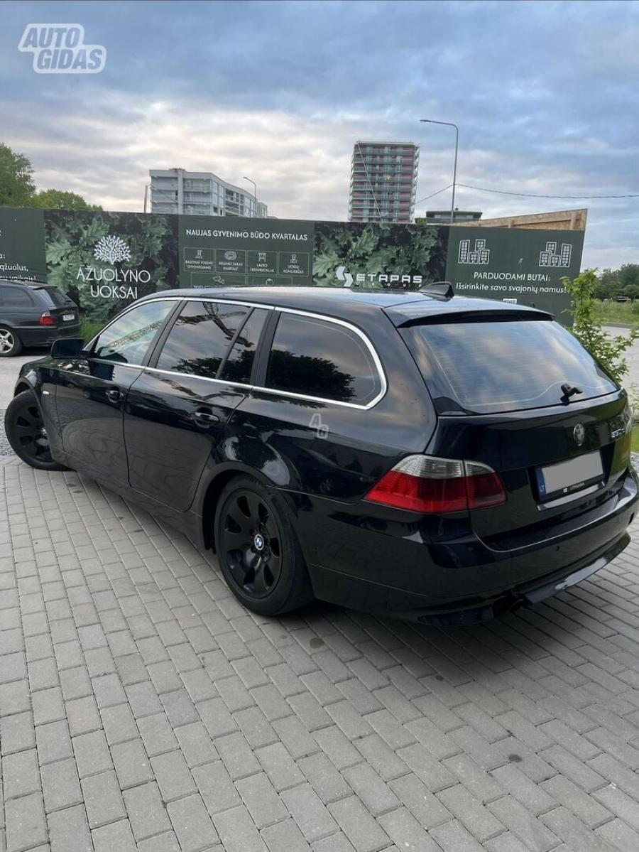 Black BMW 530 2005 in Kaunas, with an engine capacity of 3.00 L and mileage of 500 thousand km for 1700 €, photo 4 on AUTOMOTO.COM.LV