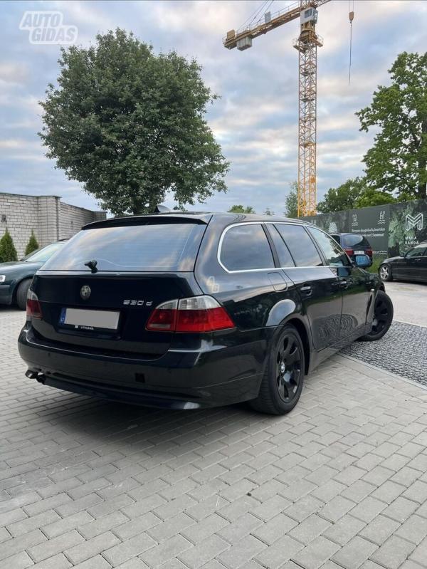 Melns BMW 530 2005 Kauņa, ar dzinēja tilpumu 3.00 L un nobraukumu 500 tūkst. km par 1700 €, foto 4 vietnē AUTOMOTO.COM.LV