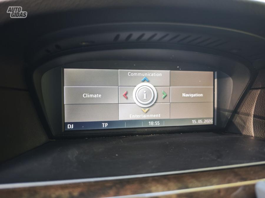 Melns BMW 530 2005 Visaginas, ar dzinēja tilpumu 3.00 L un nobraukumu 348 tūkst. km par 2500 €, foto 10 vietnē AUTOMOTO.COM.LV