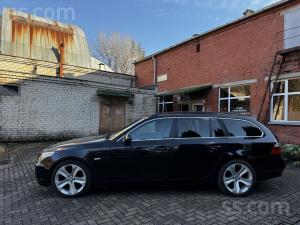 Черный БМВ 530 2005 в Валмиера, объемом двигателя 3.00 л и пробегом 350 тыс. км за 3400 €, фото 3 на AUTOMOTO.COM.LV