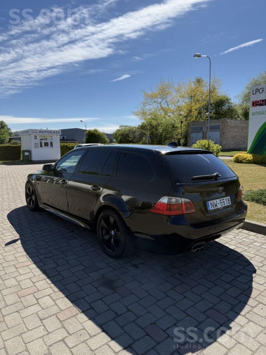 Melns BMW 530 2005 Liepāja, ar dzinēja tilpumu 3.00 L un nobraukumu 408 tūkst. km par 3200 €, foto 4 vietnē AUTOMOTO.COM.LV