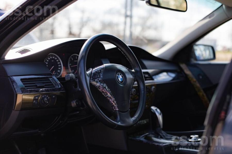 Black BMW 530 2005 in Riga, with an engine capacity of 3.00 L and mileage of 520 thousand km for 4490 €, photo 14 on AUTOMOTO.COM.LV