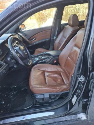 Black BMW 530 2005 in Jelgava, with an engine capacity of 3.00 L and mileage of 425 thousand km for 2500 €, photo 9 on AUTOMOTO.COM.LV