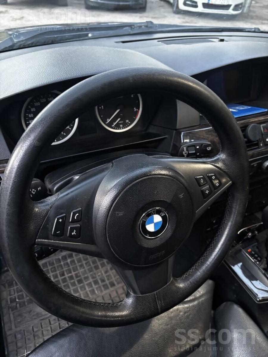 Black BMW 530 2005 in Riga, with an engine capacity of 3.00 L and mileage of 354 thousand km for 2690 €, photo 3 on AUTOMOTO.COM.LV