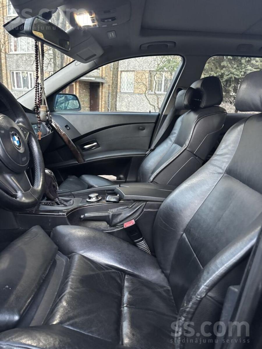 Black BMW 530 2005 in Riga, with an engine capacity of 3.00 L and mileage of 354 thousand km for 2690 €, photo 7 on AUTOMOTO.COM.LV