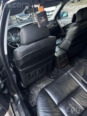 Black BMW 530 2005 in Riga, with an engine capacity of 3.00 L and mileage of 354 thousand km for 2690 €, photo 8 on AUTOMOTO.COM.LV