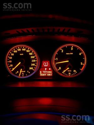 Black BMW 530 2005 in Riga, with an engine capacity of 3.00 L and mileage of 354 thousand km for 2690 €, photo 20 on AUTOMOTO.COM.LV