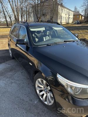 Black BMW 530 2005 in Riga, with an engine capacity of 3.00 L and mileage of 354 thousand km for 2690 €, photo 21 on AUTOMOTO.COM.LV