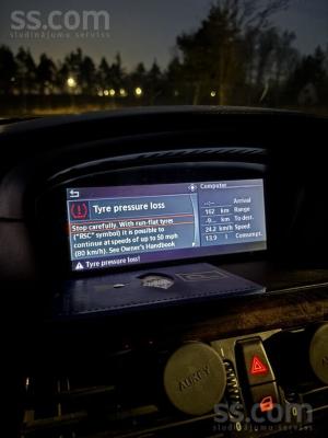 Black BMW 530 2005 in Riga, with an engine capacity of 3.00 L and mileage of 354 thousand km for 2690 €, photo 33 on AUTOMOTO.COM.LV