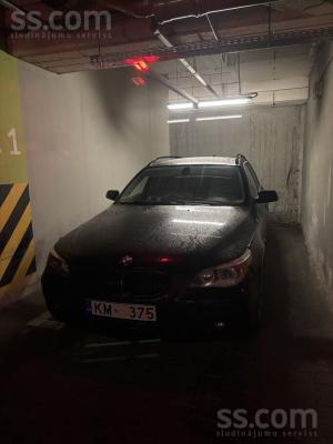 Black BMW 530 2005 in Riga, with an engine capacity of 3.00 L and mileage of 355 thousand km for 2890 €, photo 12 on AUTOMOTO.COM.LV