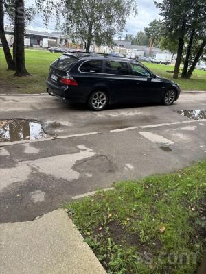 Black BMW 530 2005 in Riga, with an engine capacity of 3.00 L and mileage of 355 thousand km for 2890 €, photo 18 on AUTOMOTO.COM.LV