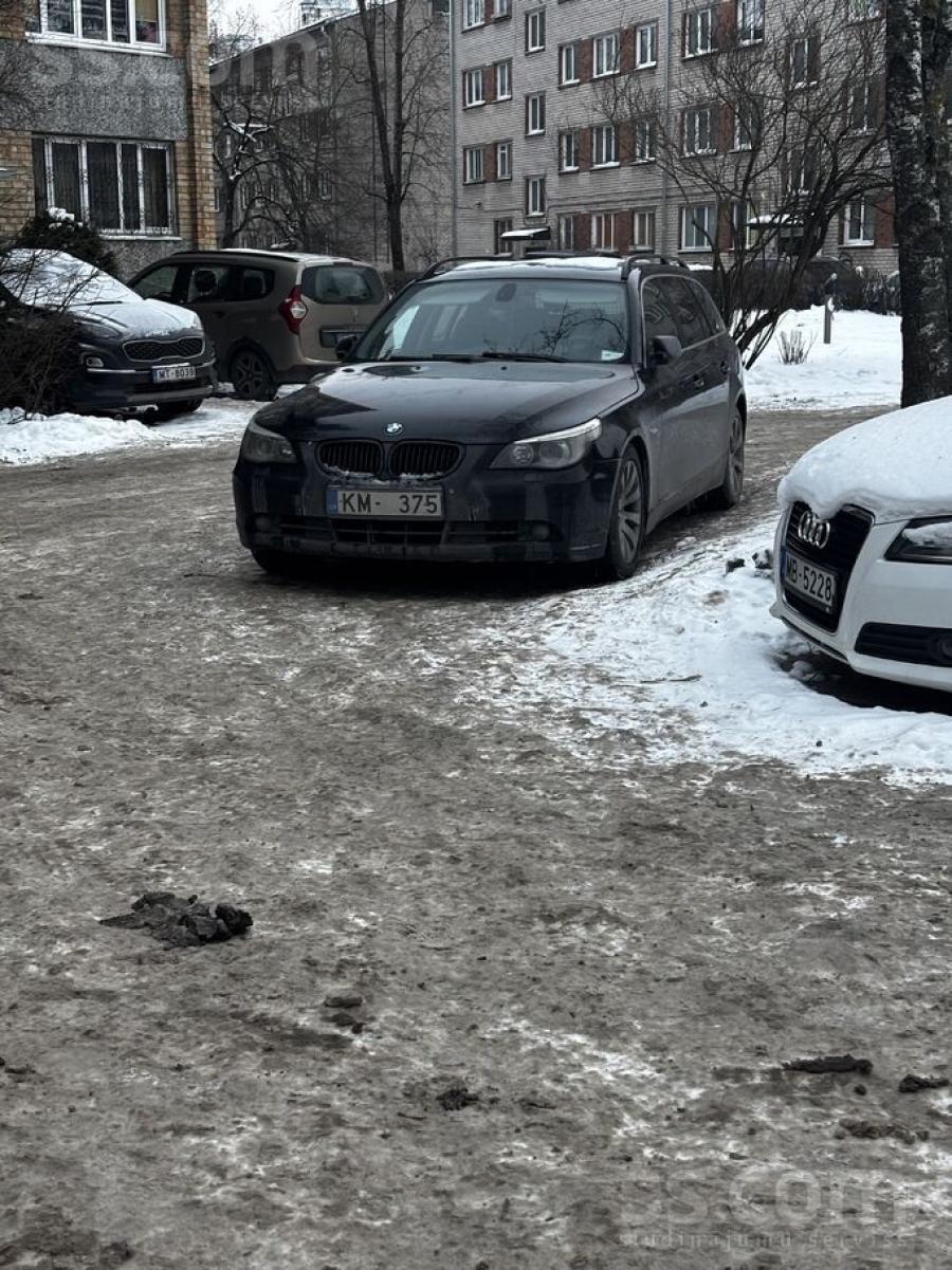 Black BMW 530 2005 in Riga, with an engine capacity of 3.00 L and mileage of 355 thousand km for 2890 €, photo 28 on AUTOMOTO.COM.LV