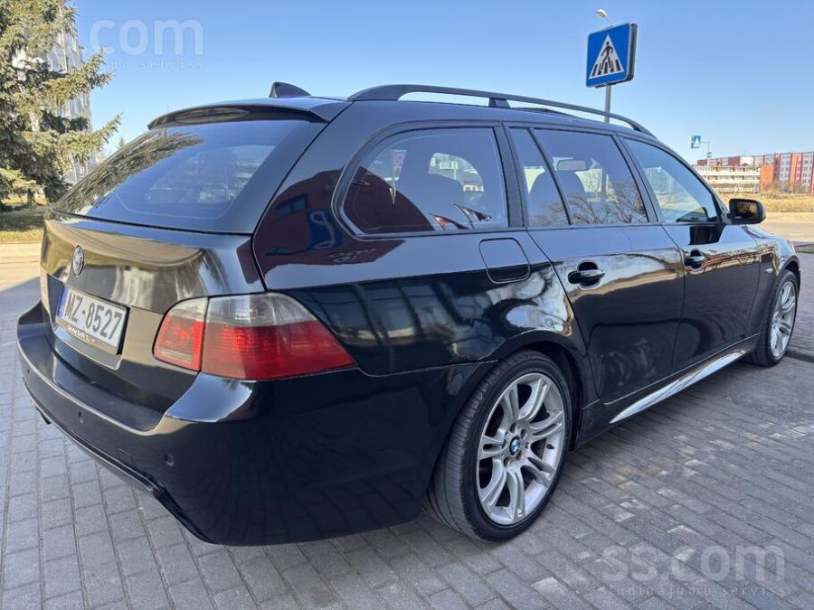 Black BMW 530 2005 in Bauska, with an engine capacity of 3.00 L and mileage of 427 thousand km for 3300 €, photo 17 on AUTOMOTO.COM.LV