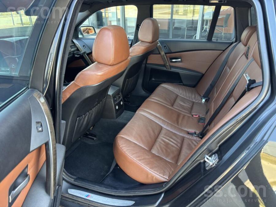 Black BMW 530 2005 in Bauska, with an engine capacity of 3.00 L and mileage of 427 thousand km for 3300 €, photo 32 on AUTOMOTO.COM.LV
