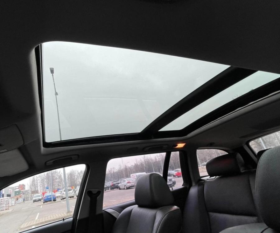 Melns BMW 530 2005 Rīga, ar dzinēja tilpumu 3.00 L un nobraukumu 0 tūkst. km par 4000 €, foto 10 vietnē AUTOMOTO.COM.LV