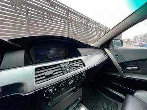 Melns BMW 530 2005 Rīga, ar dzinēja tilpumu 3.00 L un nobraukumu 0 tūkst. km par 4000 €, foto 11 vietnē AUTOMOTO.COM.LV