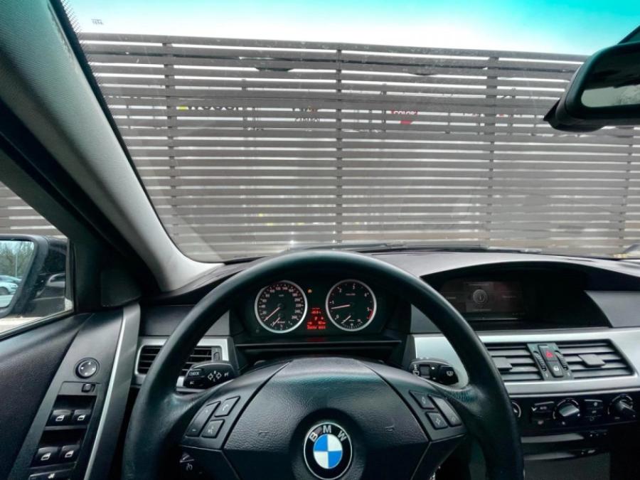 Melns BMW 530 2005 Rīga, ar dzinēja tilpumu 3.00 L un nobraukumu 0 tūkst. km par 4000 €, foto 13 vietnē AUTOMOTO.COM.LV