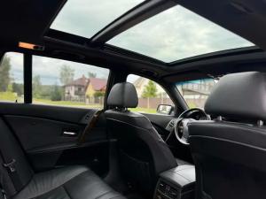 Black BMW 530 2005 in Riga, with an engine capacity of 3.00 L and mileage of 336 thousand km for 3800 €, photo 15 on AUTOMOTO.COM.LV