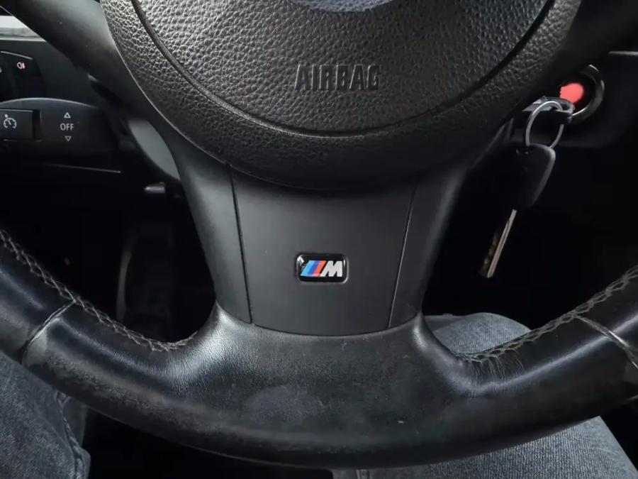 Black BMW 530 2005 in Riga, with an engine capacity of 3.00 L and mileage of 409 thousand km for 3790 €, photo 17 on AUTOMOTO.COM.LV