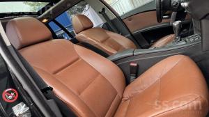 Black BMW 530 2005 in Riga, with an engine capacity of 3.00 L and mileage of 388 thousand km for 1990 €, photo 12 on AUTOMOTO.COM.LV