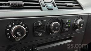 Black BMW 530 2005 in Riga, with an engine capacity of 3.00 L and mileage of 388 thousand km for 1990 €, photo 15 on AUTOMOTO.COM.LV
