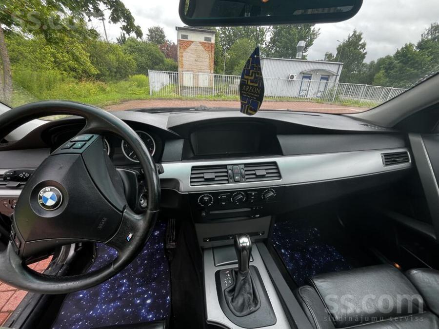 Melns BMW 530 2005 Preiļi, ar dzinēja tilpumu 3.00 L un nobraukumu 369 tūkst. km par 2700 €, foto 3 vietnē AUTOMOTO.COM.LV