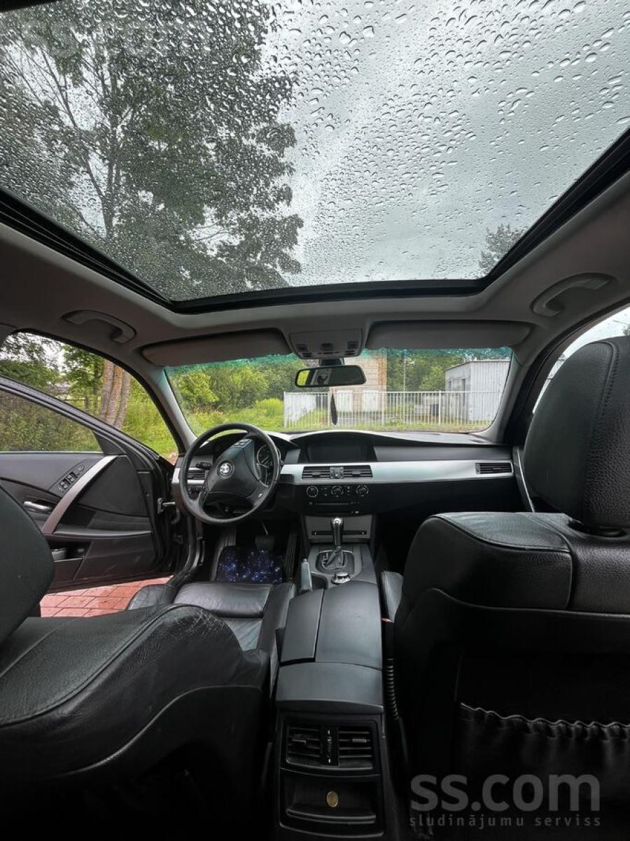 Melns BMW 530 2005 Preiļi, ar dzinēja tilpumu 3.00 L un nobraukumu 369 tūkst. km par 2700 €, foto 4 vietnē AUTOMOTO.COM.LV