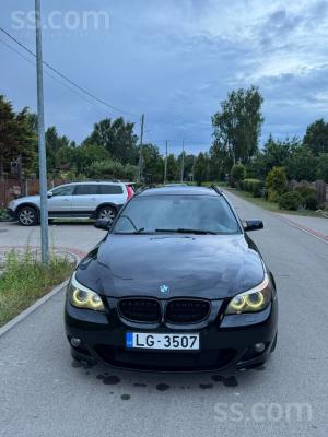 Black BMW 530 2005 in Jelgava, with an engine capacity of 3.00 L and mileage of 300 thousand km for 4900 €, photo 3 on AUTOMOTO.COM.LV