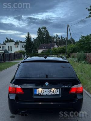 Black BMW 530 2005 in Jelgava, with an engine capacity of 3.00 L and mileage of 300 thousand km for 4900 €, photo 4 on AUTOMOTO.COM.LV