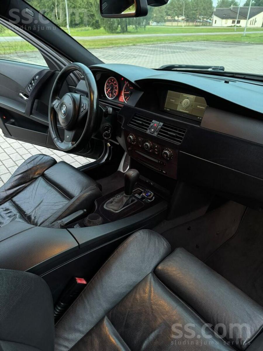 Black BMW 530 2005 in Jelgava, with an engine capacity of 3.00 L and mileage of 300 thousand km for 4900 €, photo 6 on AUTOMOTO.COM.LV