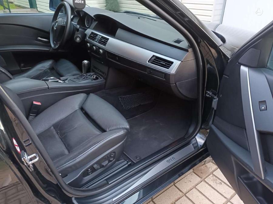 Melns BMW 530 2005 Viļņa, ar dzinēja tilpumu 2.99 L un nobraukumu 274 tūkst. km par 3650 €, foto 15 vietnē AUTOMOTO.COM.LV