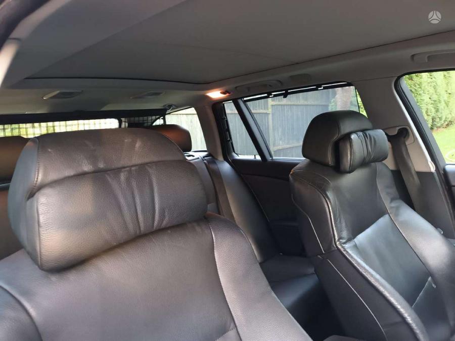 Melns BMW 530 2005 Viļņa, ar dzinēja tilpumu 2.99 L un nobraukumu 274 tūkst. km par 3650 €, foto 23 vietnē AUTOMOTO.COM.LV